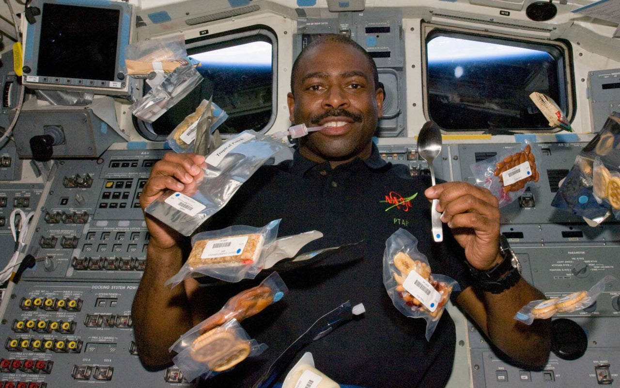 Space Food 101: What Do Astronauts Really Eat In Space? – Astronaut Foods